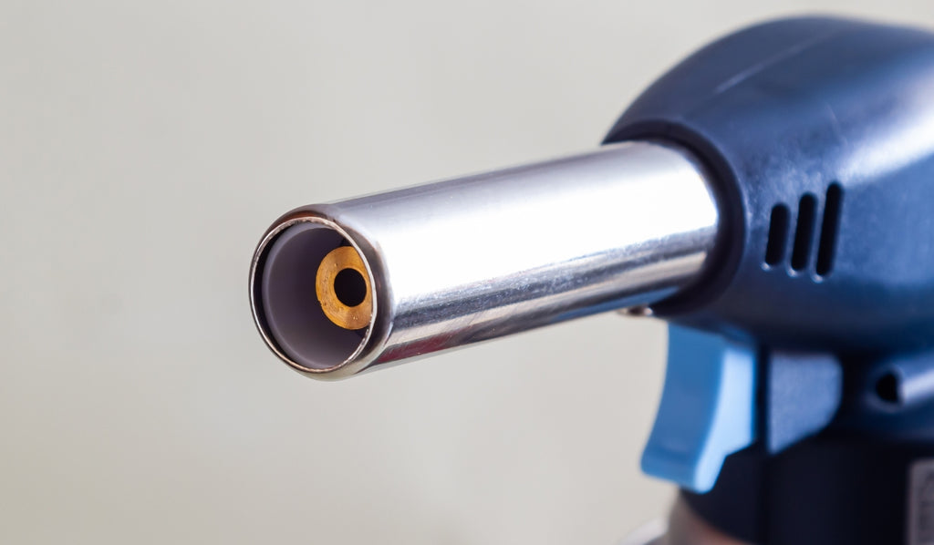 How To Refill and Use A Jet Lighter – Glass Bongs Australia