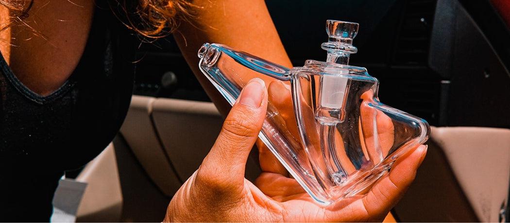 Mastering The Art Of The Weed Bubbler Bong – Glass Bongs Australia