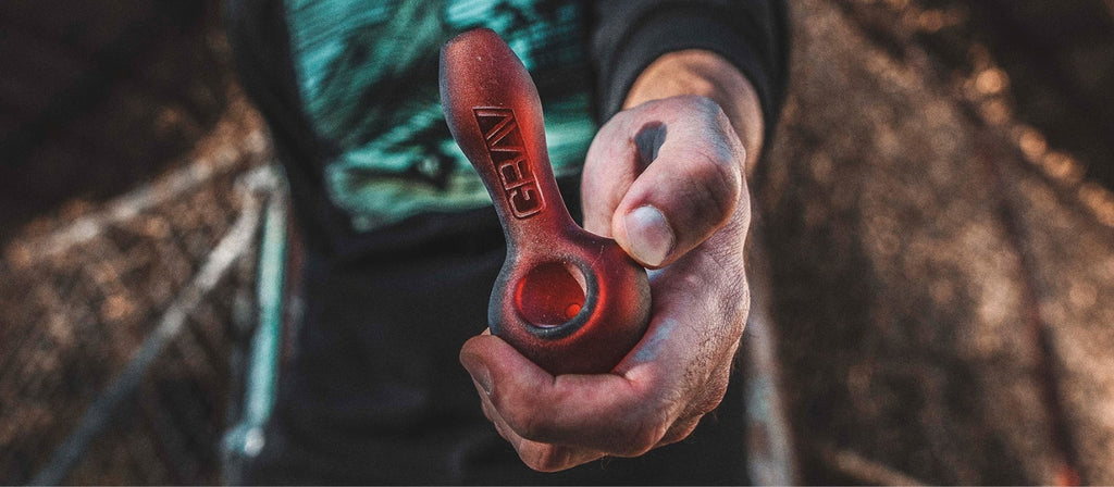 The Definitive Guide To Glass Spoon Pipes For Smoking Cannabis – Glass ...