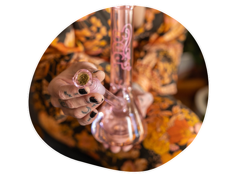 Bud Beaker Bong 25cm - Pink | Cheap Glass Bong | Glass Bongs Australia