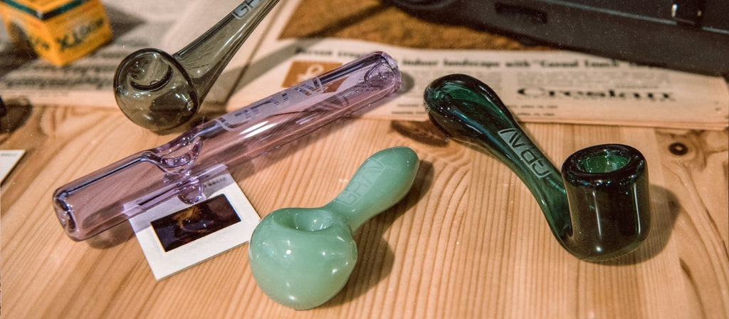 Puffing in Style: Your Complete Glass Pipe Guide – Glass Bongs Australia