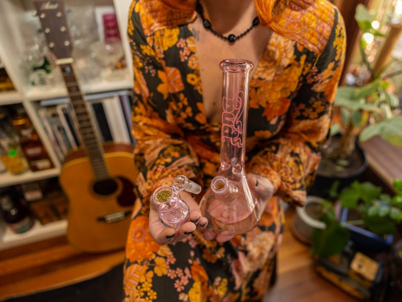 Bud Beaker Bong 25cm - Pink | Cheap Glass Bong | Glass Bongs Australia